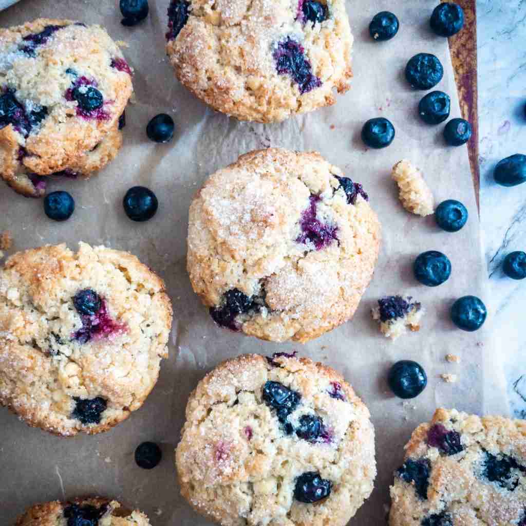 Blueberry White Chocolate Muffins - Easy One Bowl Recipe.